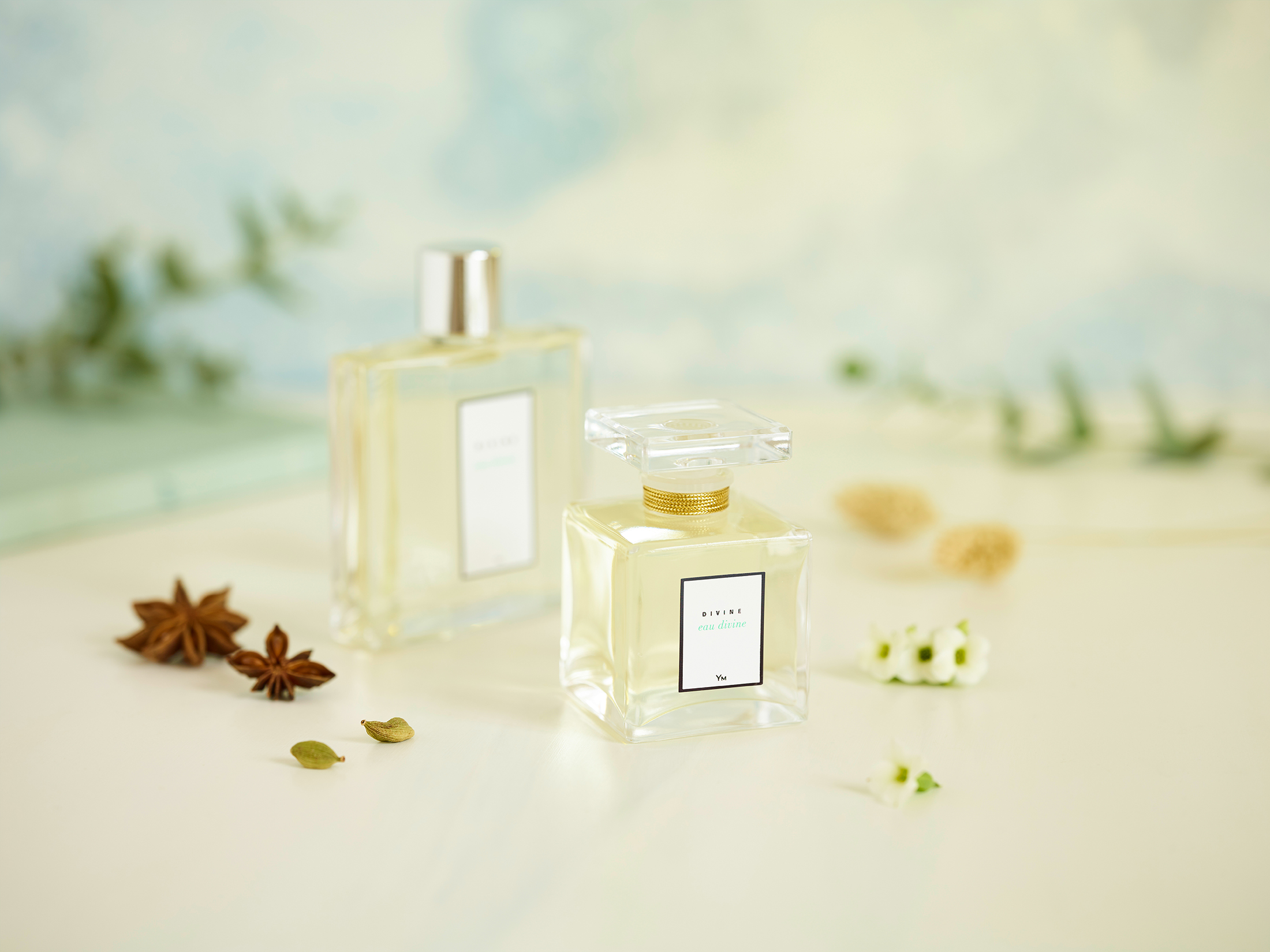 A quality perfume contains only natural raw materials ? - Divine