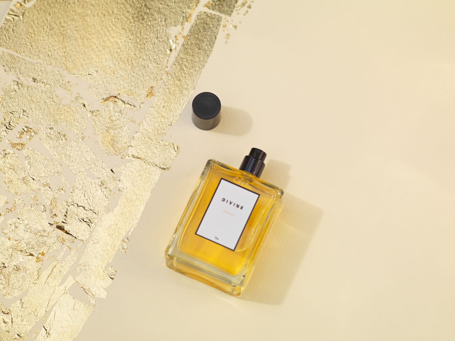 Divine. CREATEUR DE PARFUMS - Divine